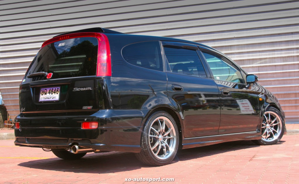 HONDA STREAM (RN3) – “MUGEN M7 SPORT AEROPART” VS “MUGEN MF10” – XO – AUTOSPORT : THAILAND ...